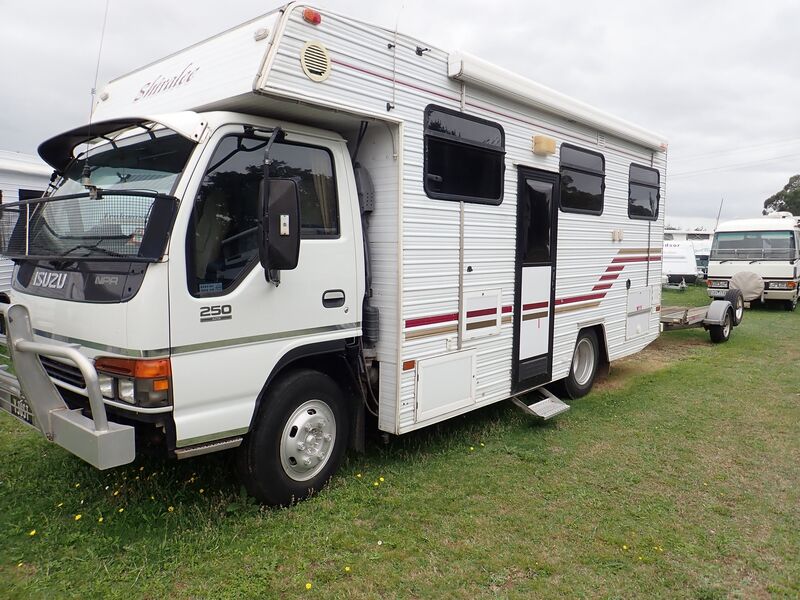 1998 Isuzu Motorhome with Tilta Trailer S/N 1681 | Warragul RV Centre ...