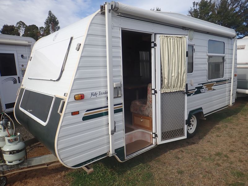 2000 Royal Flair Caravan S/N 1597 | Warragul RV Centre Pty Ltd