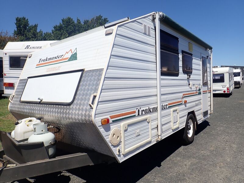 2002 Trakmaster Caravan S/N 1677 | Warragul RV Centre Pty Ltd