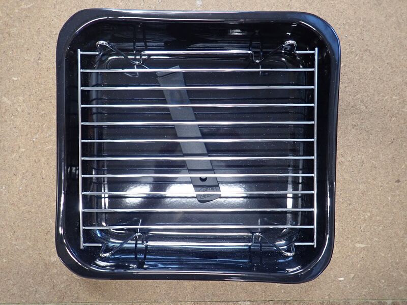 Thetford Grill Pan assembly | Warragul RV Centre Pty Ltd