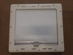 Dometic S4 450x500 Window Complete | Warragul RV Centre Pty Ltd