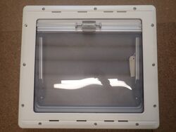 Dometic S4 450x500 Window Complete | Warragul RV Centre Pty Ltd